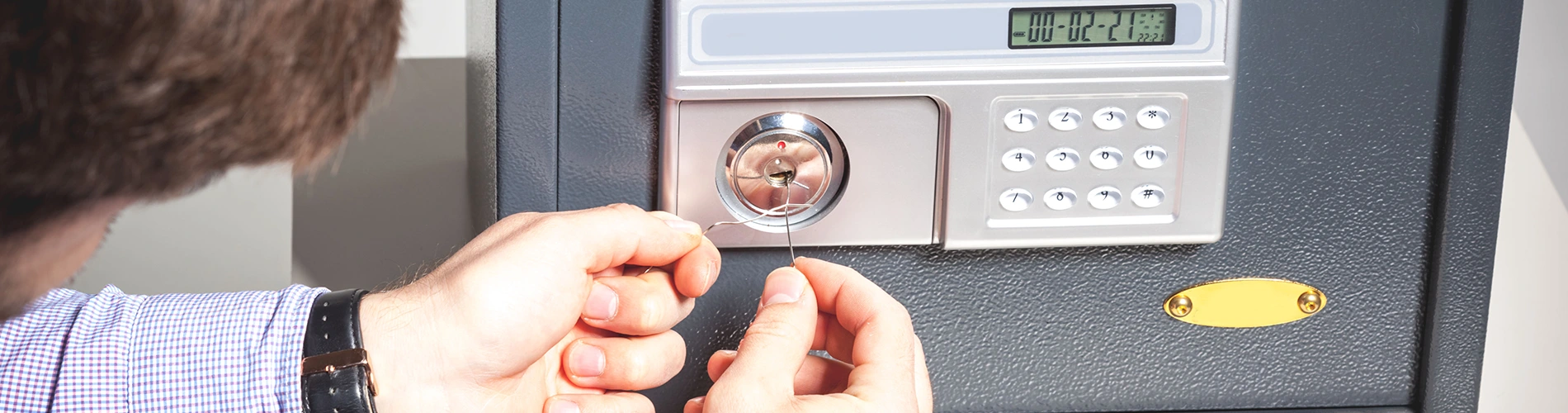 Safe Cracking Chicago, IL - Safe Cracking Locksmith